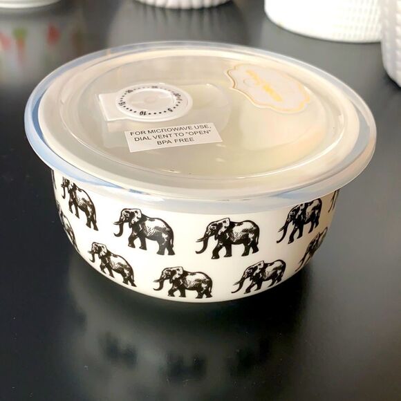 Grace Pantry | Kitchen | Grace Pantryelephants Porcelain Container With ...